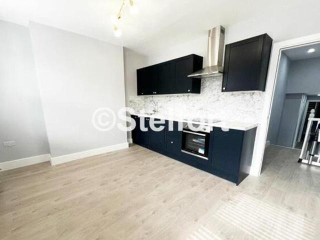 2 Bedroom Apartment For Rent In London