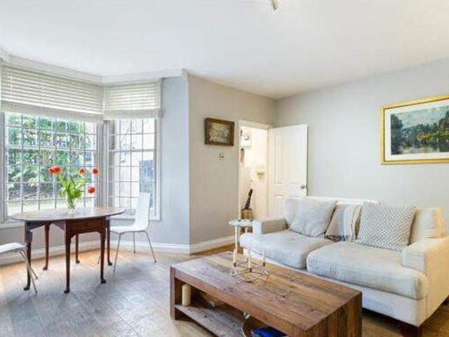 2 Bedroom Apartment For Rent In London