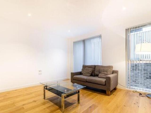 2 Bedroom Apartment For Rent In London