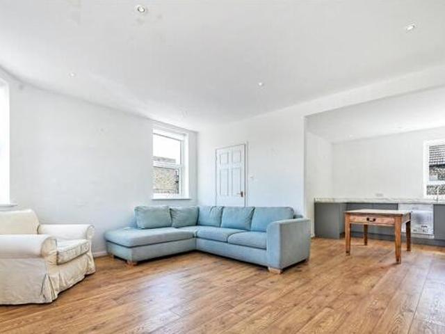 2 Bedroom Apartment For Rent In London