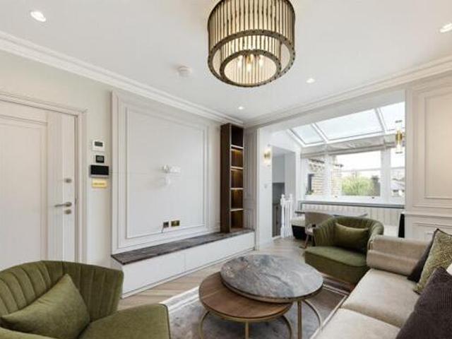 2 Bedroom Apartment For Rent In London