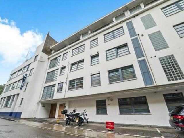 2 Bedroom Apartment For Rent In London