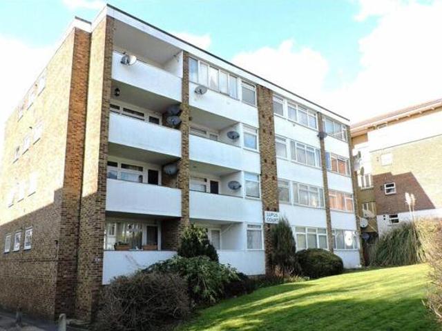 2 Bedroom Apartment For Rent In London