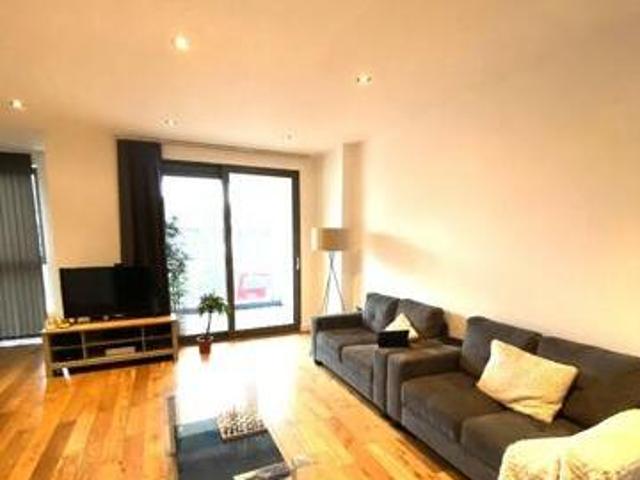 2 Bedroom Apartment For Rent In London