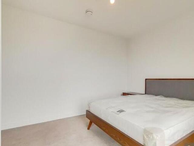 2 Bedroom Apartment For Rent In London