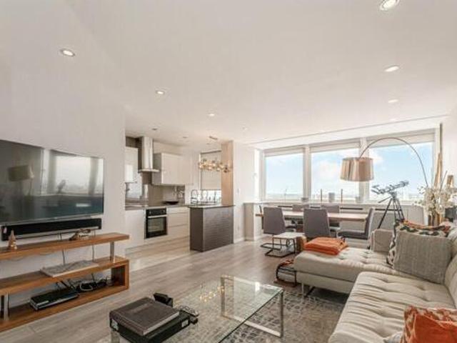 2 Bedroom Apartment For Rent In London