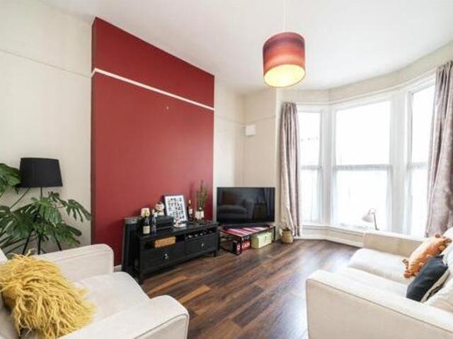 2 Bedroom Apartment For Rent In London