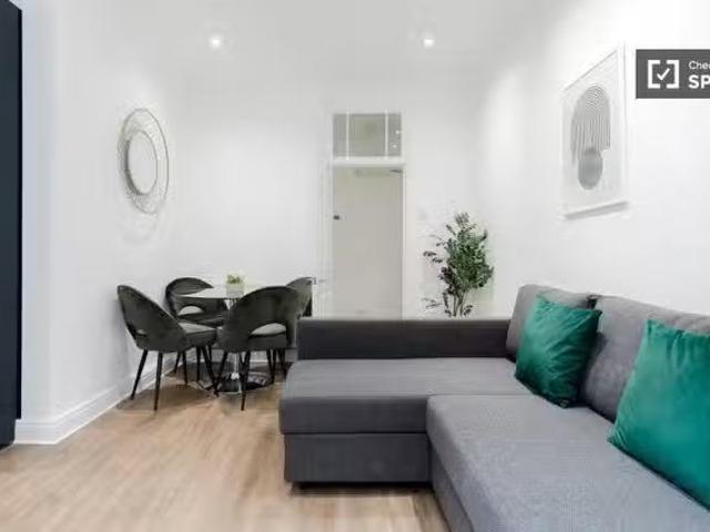 2 bedroom apartment for rent in London, UK