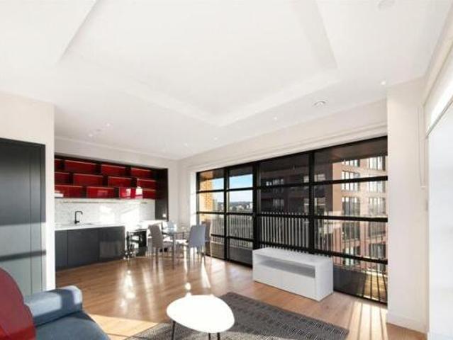 2 Bedroom Apartment For Rent In London City Island, London