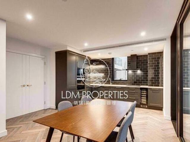 2 Bedroom Apartment For Rent In London Dock, London