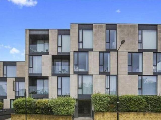 2 Bedroom Apartment For Rent In London, Greater London