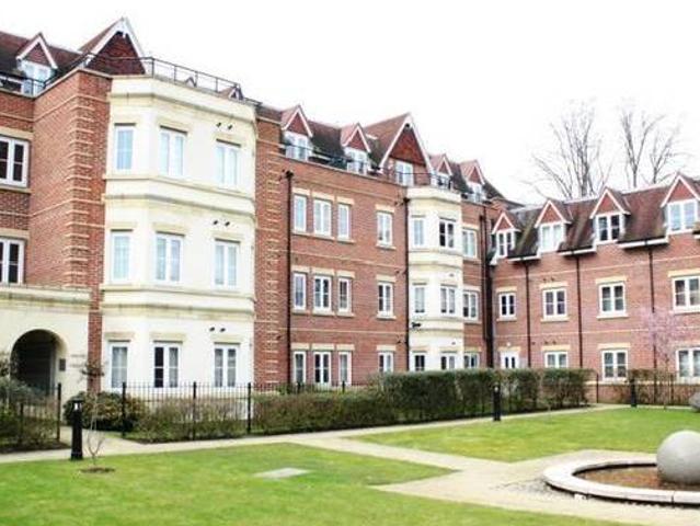 2 bedroom apartment for rent in London Road Guildford GU1