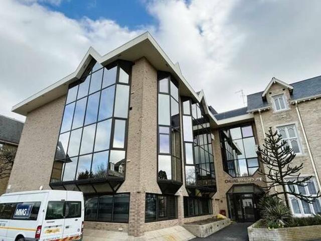 2 bedroom apartment for rent in London road Langley SL3
