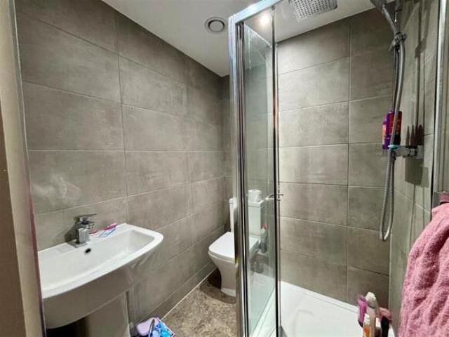 2 bedroom apartment for rent in London Road, Southend On Sea, SS1