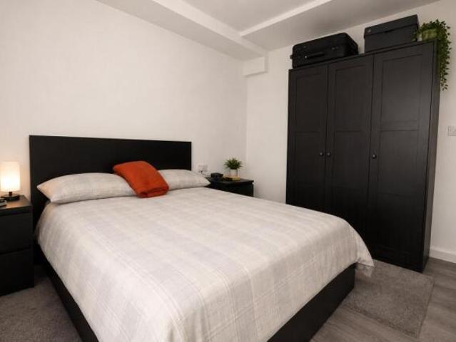 2 bedroom apartment for rent in London Road, Thornton Heath, CR7