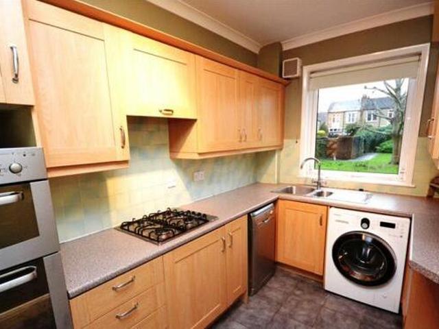 2 Bedroom Apartment For Rent In Long Lane, Finchley
