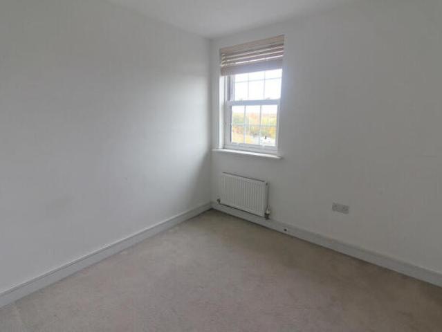 2 bedroom apartment for rent in Long Roses Way, Birstall, Leicester, LE4