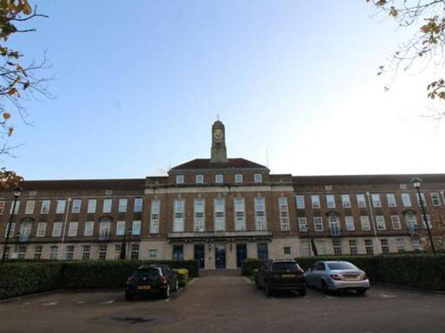 2 Bedroom Apartment For Rent In Longbridge Road