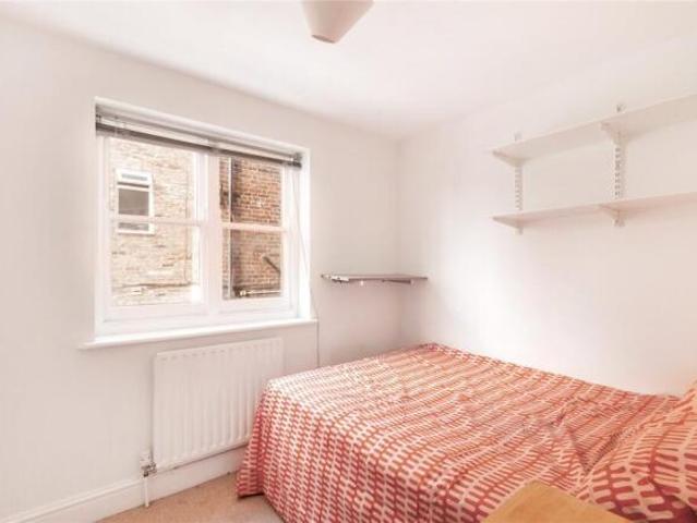 2 bedroom apartment for rent in Longley Road, London, SW17
