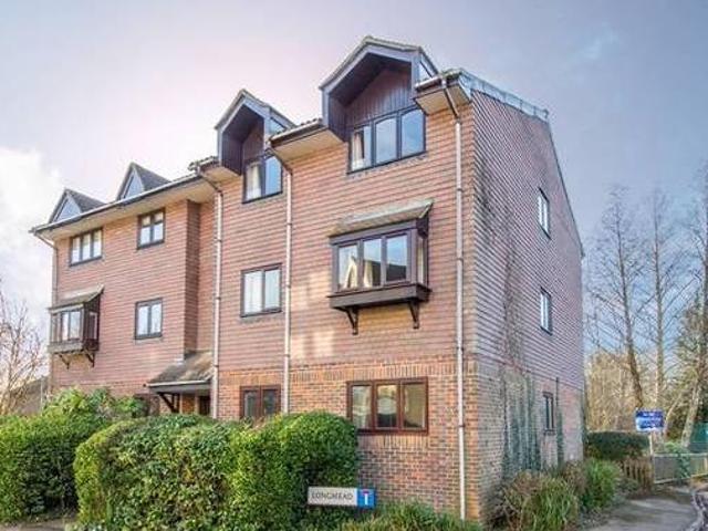 2 bedroom apartment for rent in Longmead Liss Hampshire GU33
