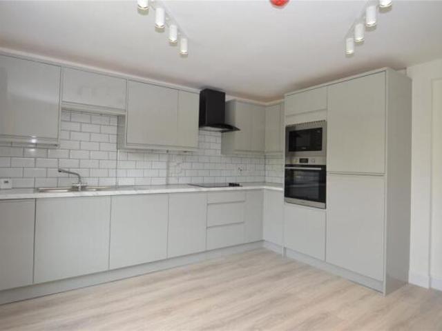 2 bedroom apartment for rent in Lordswood Square, Lordswood Road, Birmingham, West Midlands, B17