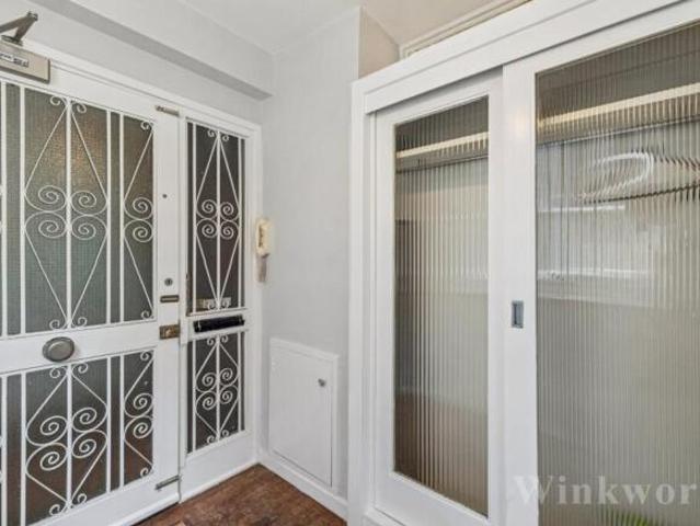 2 bedroom apartment for rent in Lowood Court, Farquhar Road, SE19