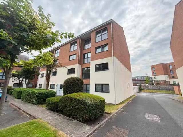 2 bedroom apartment for rent in Lowbridge Court, Garston, L19.
