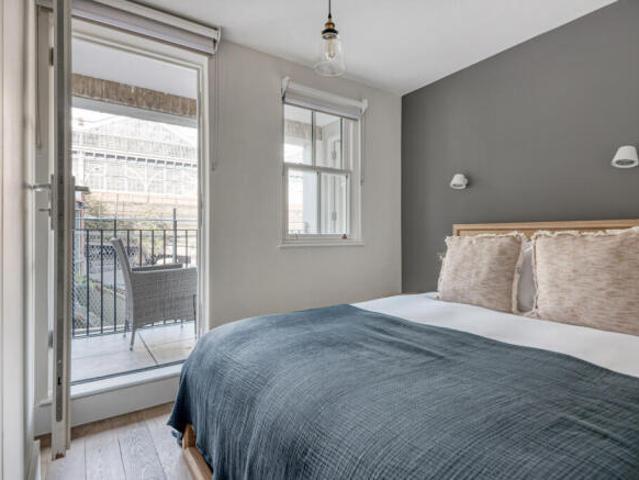 2 bedroom apartment for rent in Lower Marsh, Lambeth, London, SE1