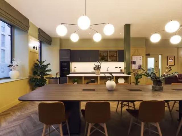 2 bedroom apartment for rent in Lower Esinteraction Street, Bi.