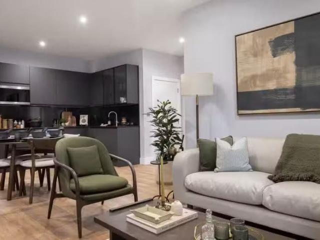 2 bedroom apartment for rent in Lower Esinteraction Street, Bi.