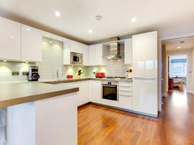 2 bedroom apartment for rent in Lough Road, London, N7