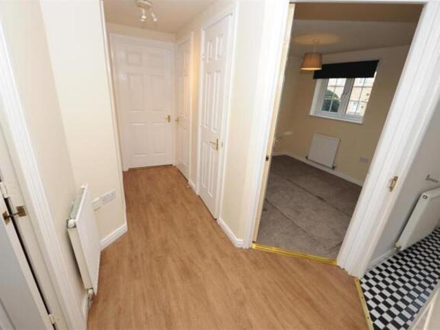 2 bedroom apartment for rent in Loxley Close, Eccleshill, Bradford, BD2