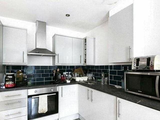 2 Bedroom Apartment For Rent In Purley