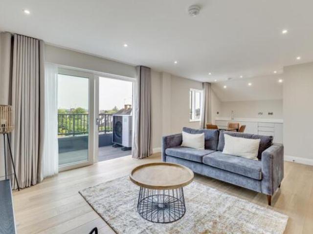 2 bedroom apartment for rent in Purley Avenue, London, NW2