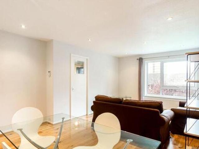 2 Bedroom Apartment For Rent In Putney, London