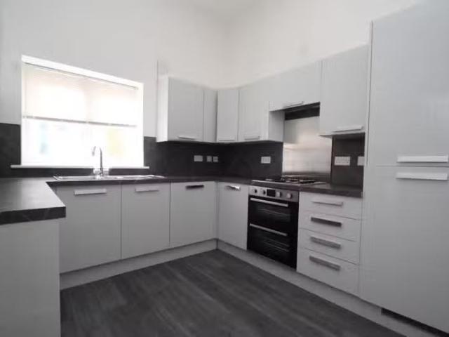 2 bedroom apartment for rent in Page Heath Lane, Bromley, BR1
