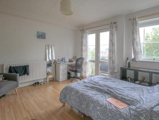 2 bedroom apartment for rent in Pallant House, Tabard Street, London, SE1