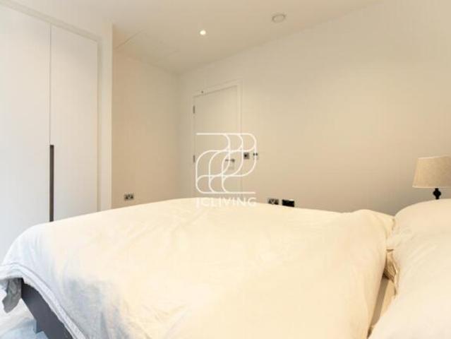 2 bedroom apartment for rent in Paragon Square London WC1X