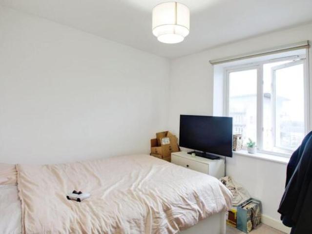 2 bedroom apartment for rent in Park Lodge Avenue, West Drayton, UB7