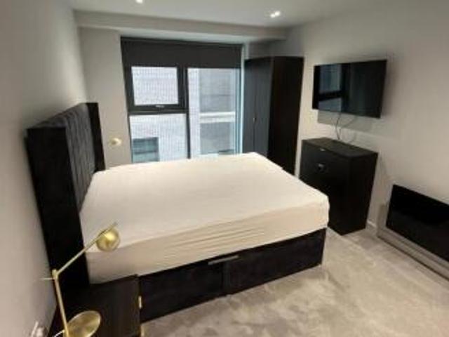 2 bedroom apartment for rent in One Park Lane, L1