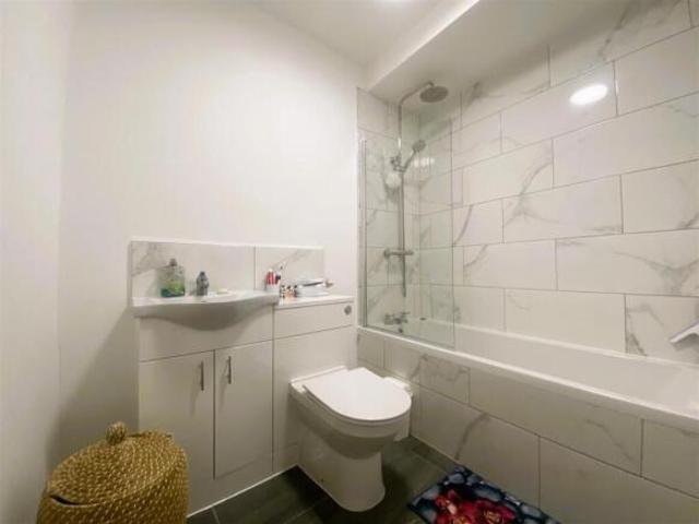 2 bedroom apartment for rent in Park Street, Luton, LU1