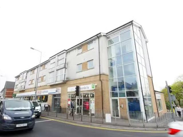 2 bedroom apartment for rent in Parkfield House, North Road, C.