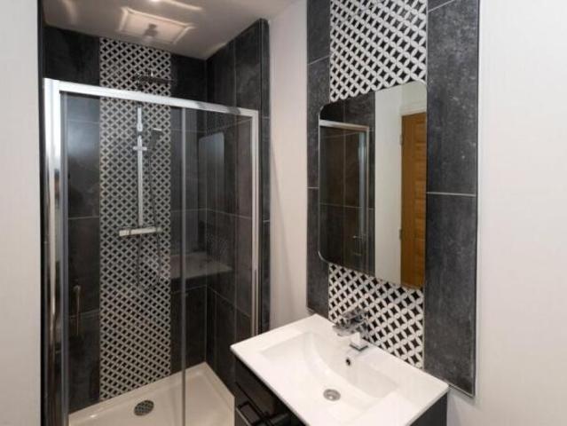 2 bedroom apartment for rent in Parkfield Road, Aigburth, Liverpool, Merseyside, L17