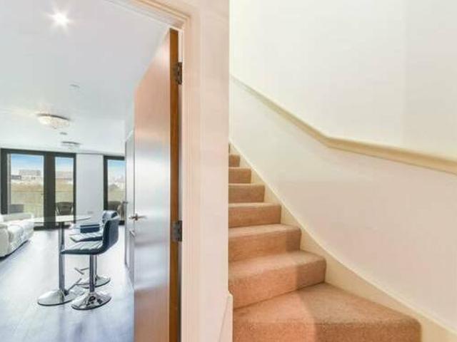 2 bedroom apartment for rent in Parkside Court Waterside Heights London E16
