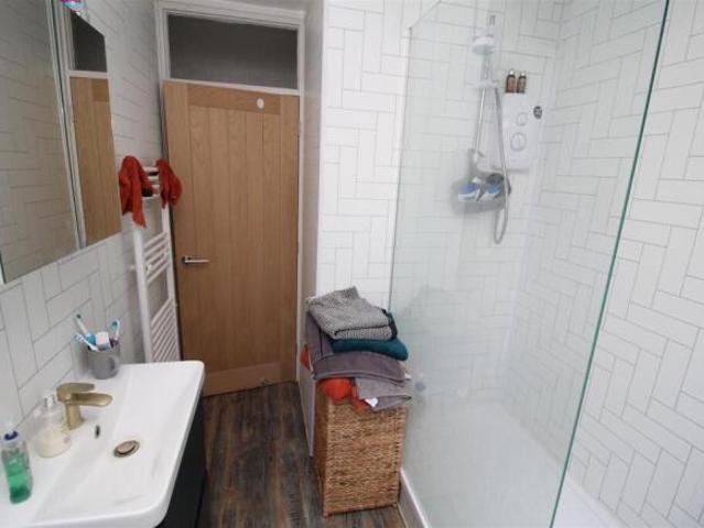 2 bedroom apartment for rent in Parkstone Road, Poole, BH15