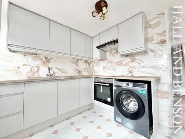 2 bedroom apartment for rent in Peak View, Park Farm Drive, DE22
