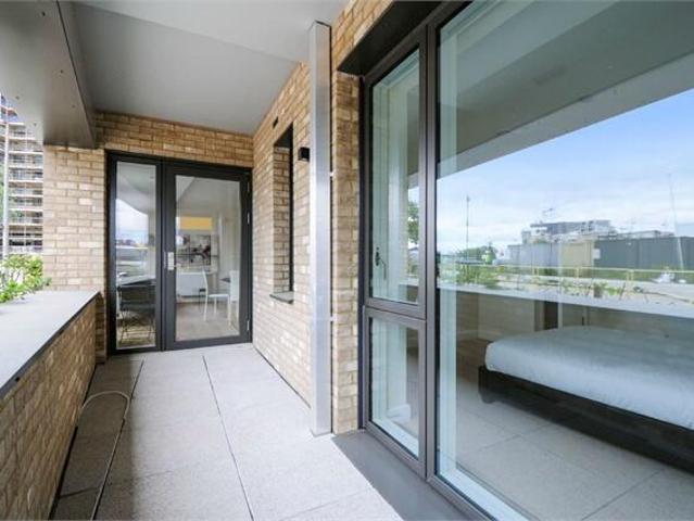 2 bedroom apartment for rent in Peartree Way, Greenwich, London, SE10