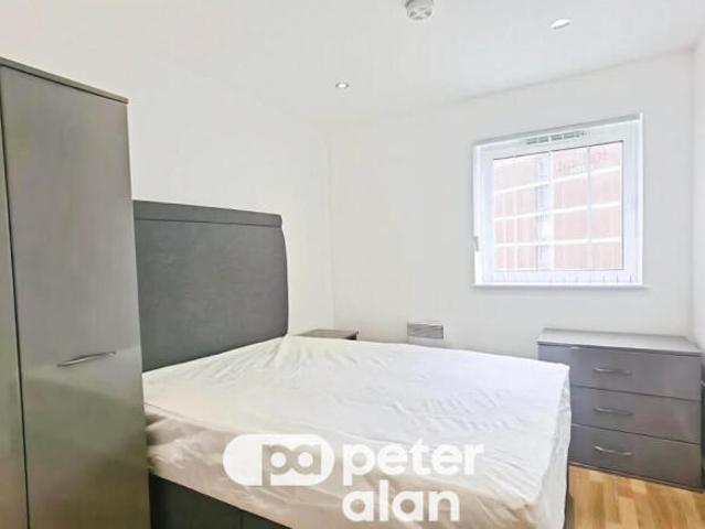 2 bedroom apartment for rent in Pearl House, Swansea, SA1
