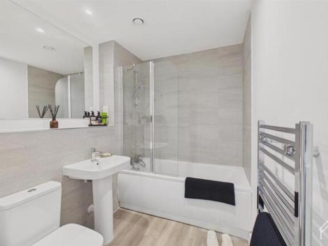 2 bedroom apartment for rent in Pemberton House, Sherborne Place B16
