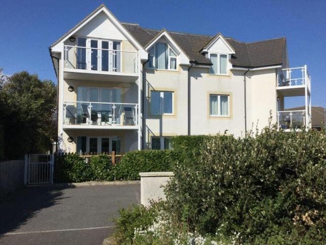 2 bedroom apartment for rent in Penrith Road, Bournemouth, BH5